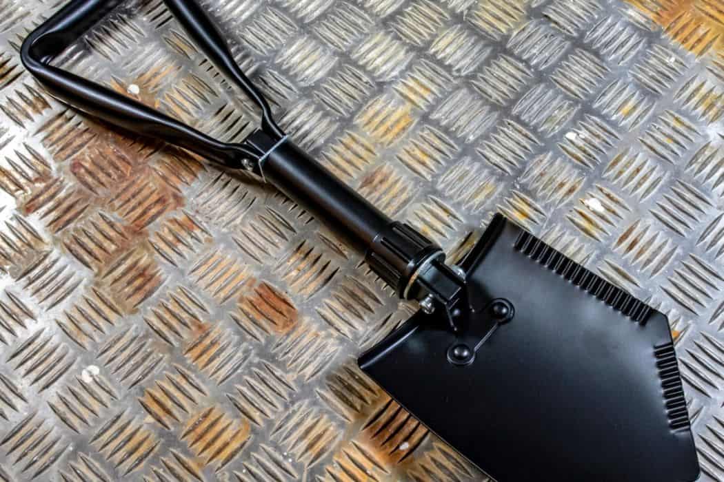 Best Foraging Tools (Top 5 Tools For Wild Foraging) - Hobby Knowhow