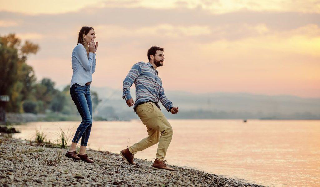 Stone Skipping Complete Guide To This Fun Hobby - Hobby Knowhow