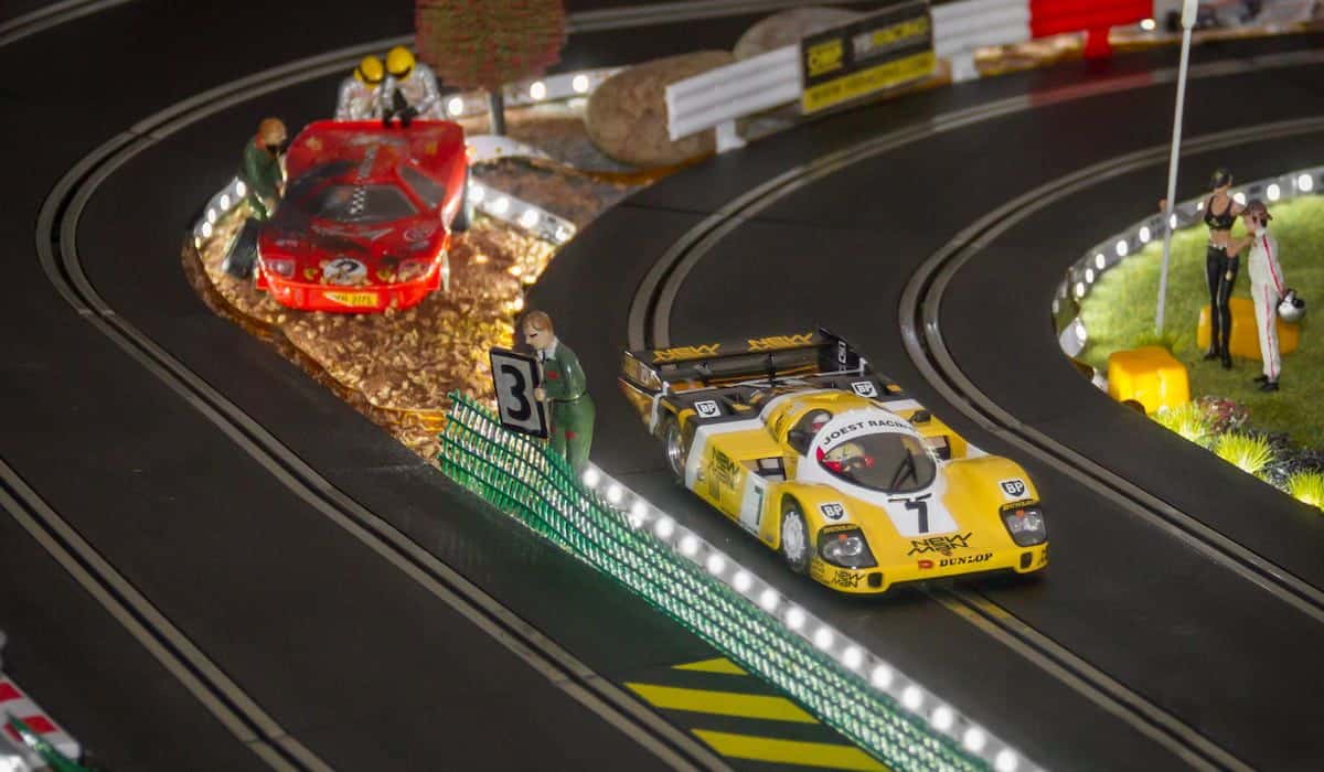Slot Cars | Complete Hobby Guide - Hobby Knowhow