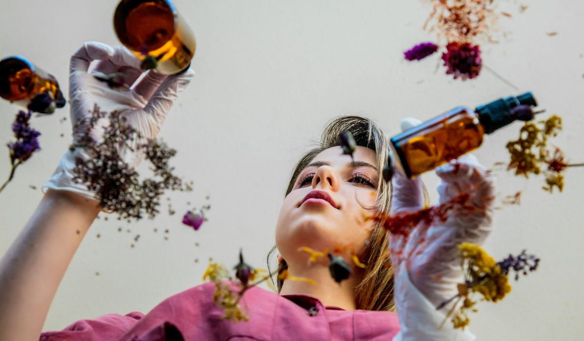 Complete Guide To Perfume Making As A Hobby - Hobby Knowhow