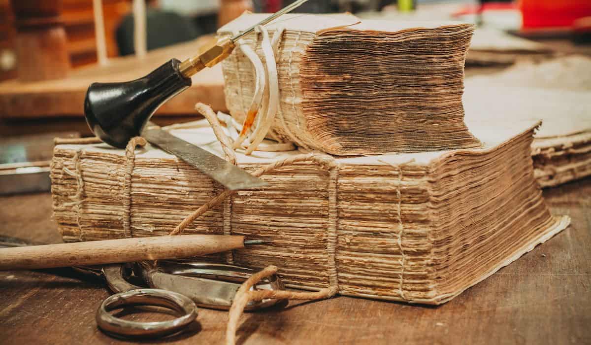 Complete Beginners Guide To A Book Restoration Hobby - Hobby Knowhow