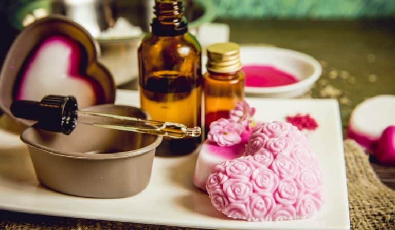 Complete Guide To Soapmaking | Soapmaking Hobby Guide - Hobby Knowhow