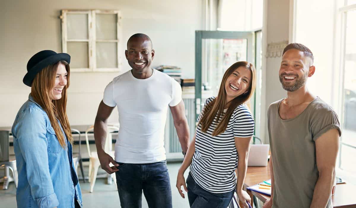 15 Easy Icebreaker Games - Hobby Knowhow