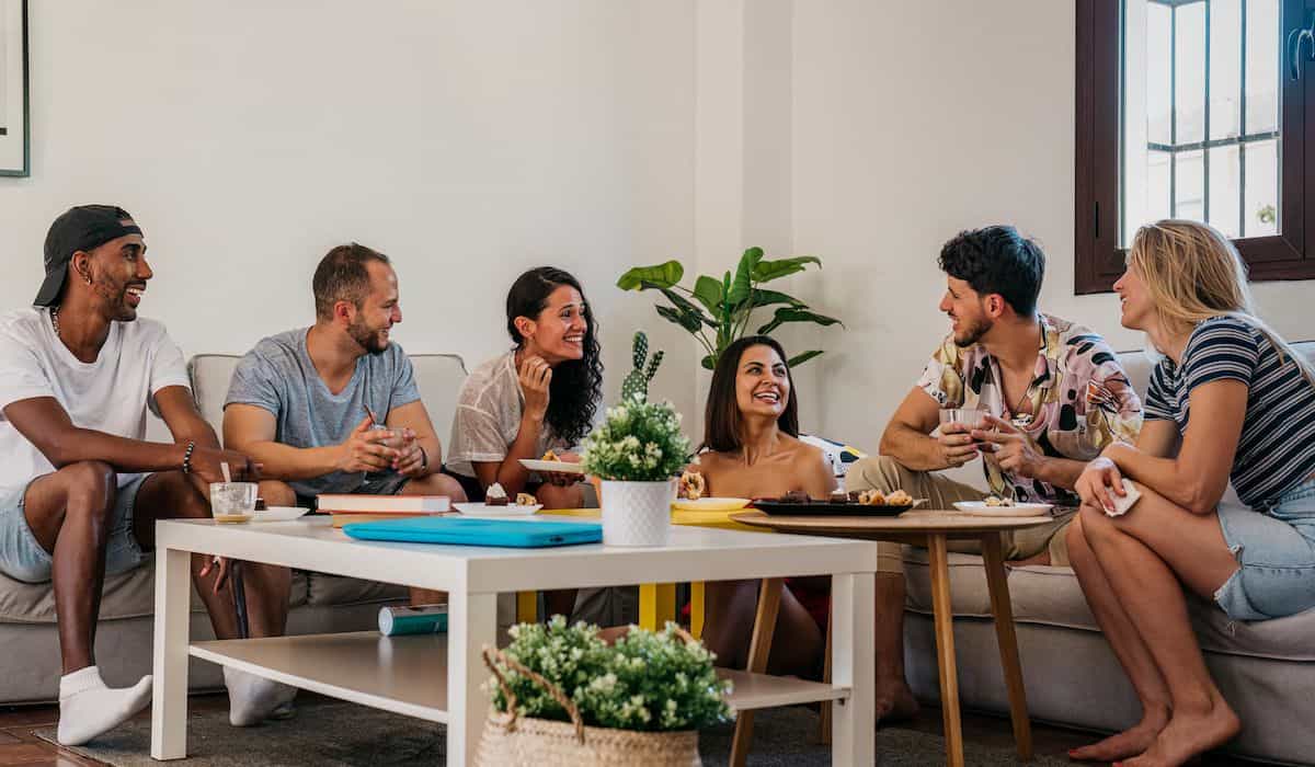 15 Easy Icebreaker Games - Hobby Knowhow