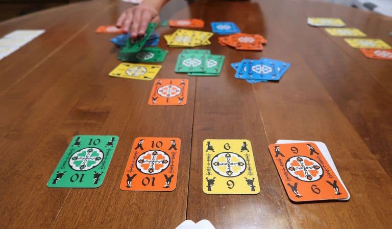 31 Card Games You Can Play With A Single Deck Of Cards - Hobby Knowhow